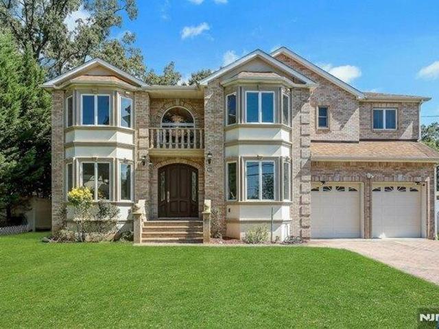 4 bedroom, New Milford NJ 07646 102475745