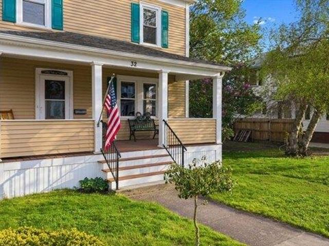 4 bedroom, New Bedford MA 02740 104567853