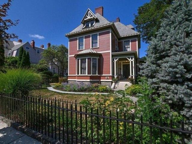 4 bedroom, New Bedford MA 02740 104851210