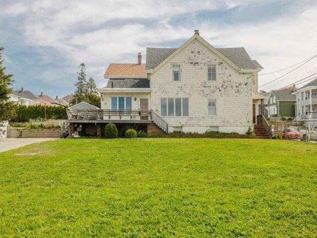 4 bedroom, New Bedford MA 02744 104514767