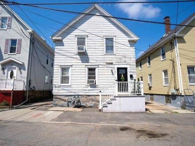 4 bedroom, New Bedford MA 02744 105124801