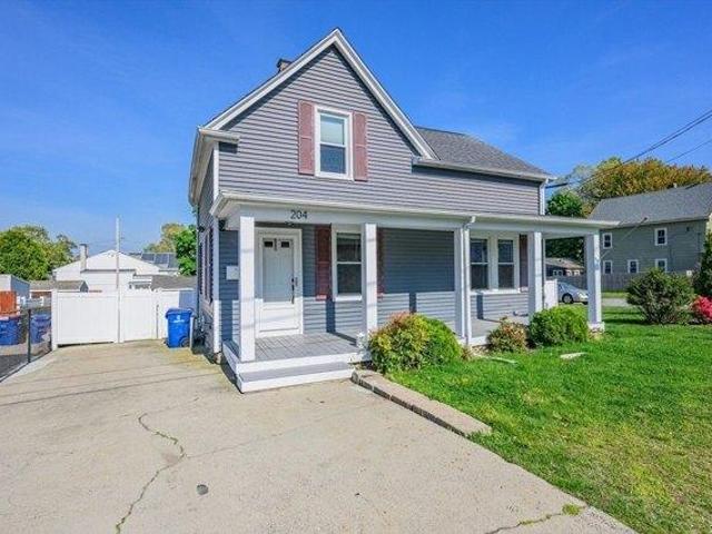 4 bedroom, New Bedford MA 02745 103665912