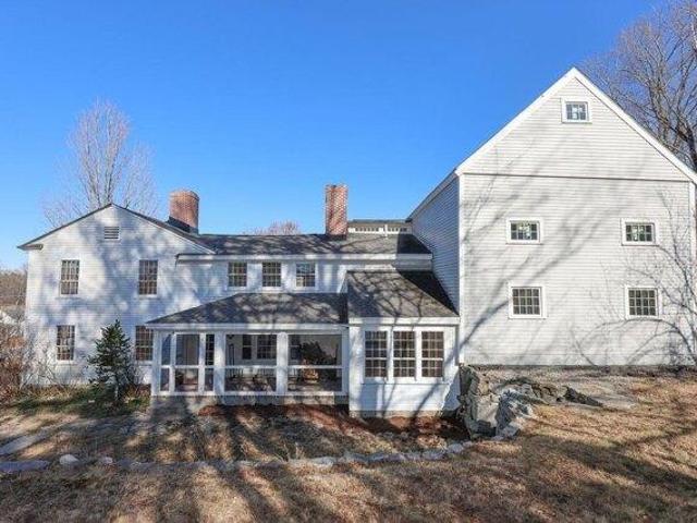 4 bedroom, New Boston NH 03070 102344316