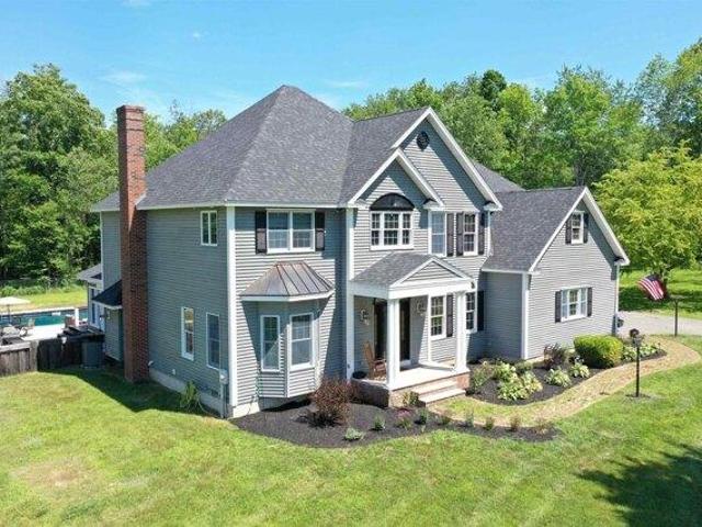 4 bedroom, New Boston NH 03070 104609245