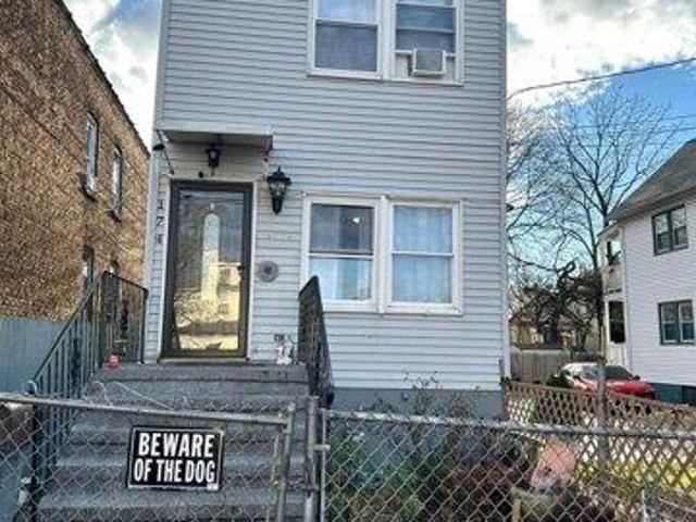 4 bedroom, New Brunswick NJ 08901 105174460