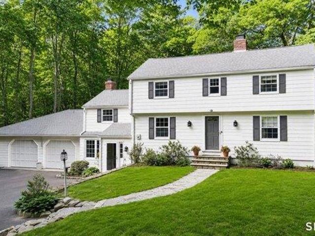 4 bedroom, New Canaan CT 06840 102595370