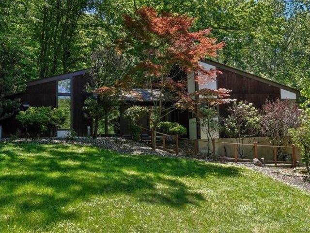 4 bedroom, New City NY 10956 105205208