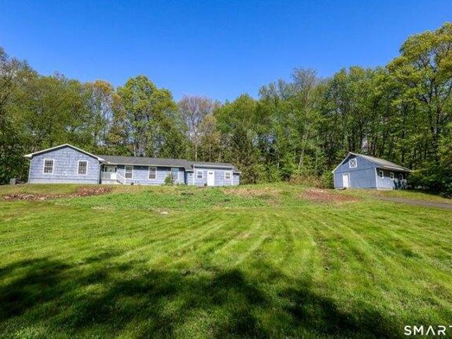 4 bedroom, New Fairfield CT 06812 105193565