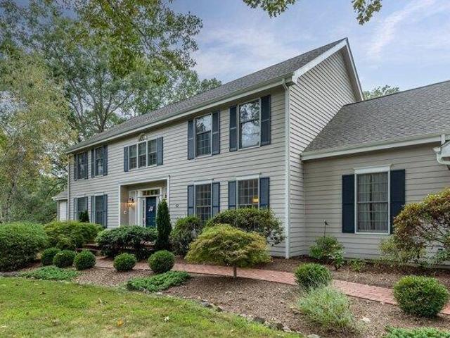 4 bedroom, New Fairfield CT 06812 LS102154398