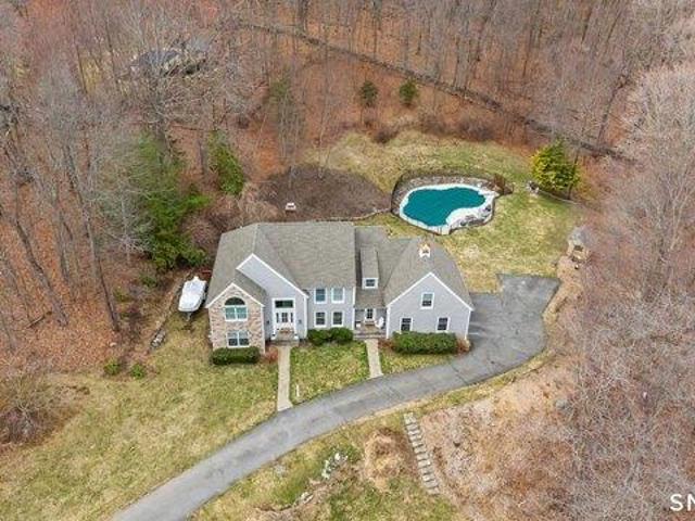 4 bedroom, New Fairfield CT 06812 LS102218157