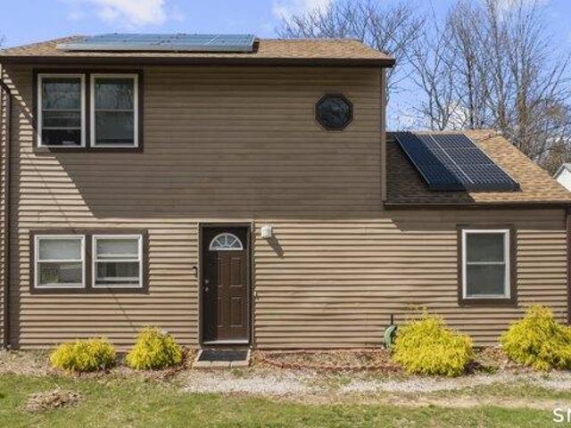 4 bedroom, New Haven CT 06513 104651257