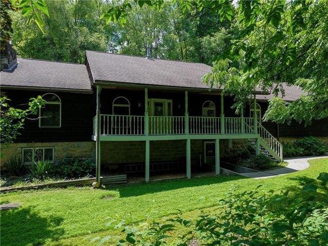 4 bedroom, New Kensington PA 15068 104904168