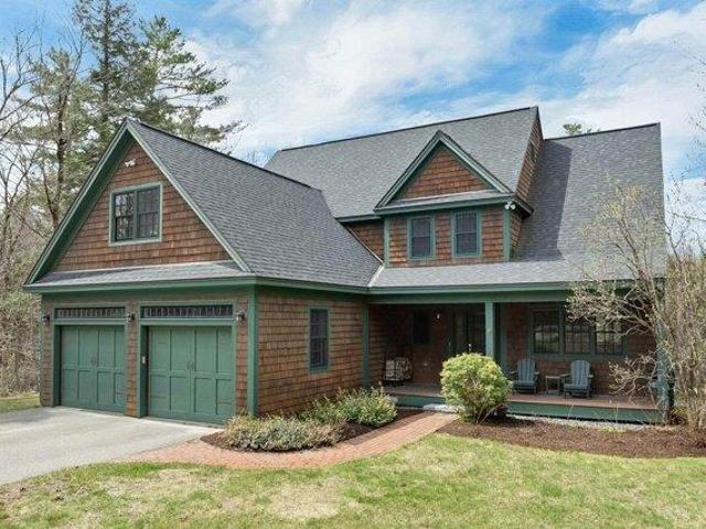 4 bedroom, New London NH 03257 102445032