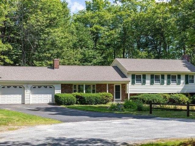 4 bedroom, New London NH 03257 105113335