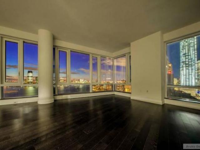 4 bedroom, NEW YORK NY 10282 42646370