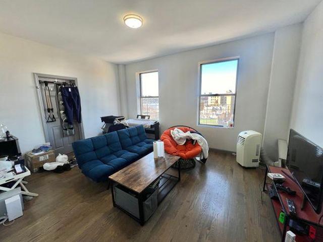 4 bedroom, New York NY 97422357