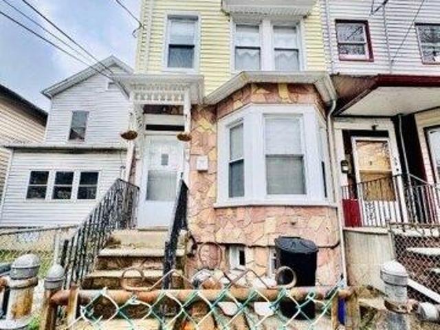 4 bedroom, Newark NJ 07104 102256534