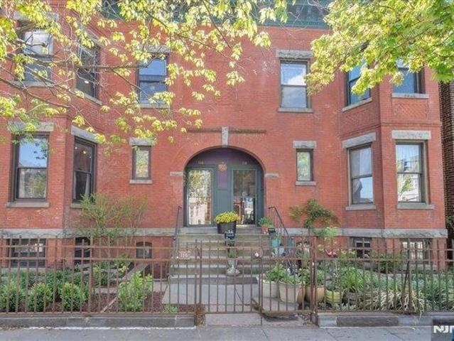 4 bedroom, Newark NJ 07104 102476223