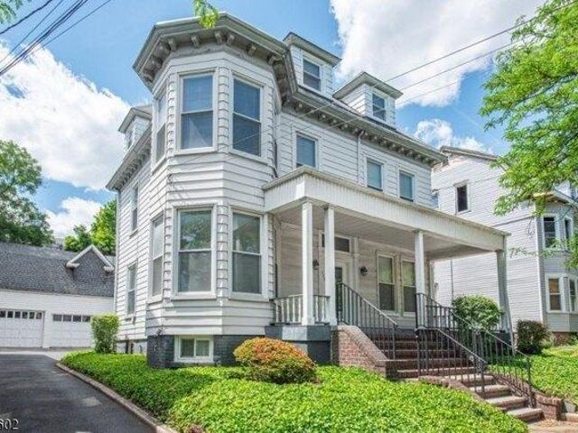 4 bedroom, Newark NJ 07104 104834217