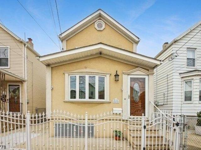 4 bedroom, Newark NJ 07105 102026206