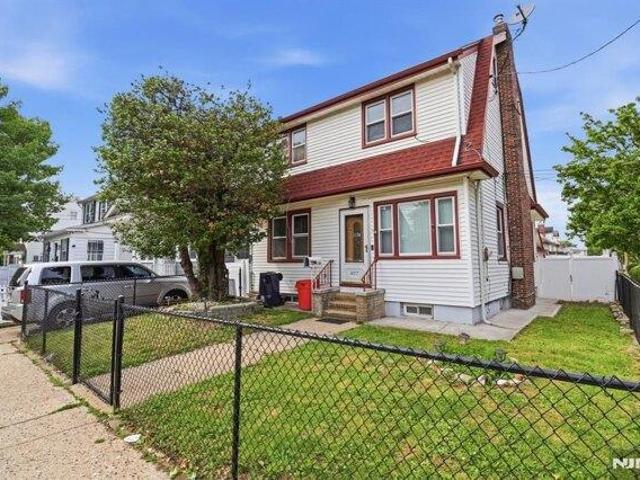 4 bedroom, Newark NJ 07107 104191318