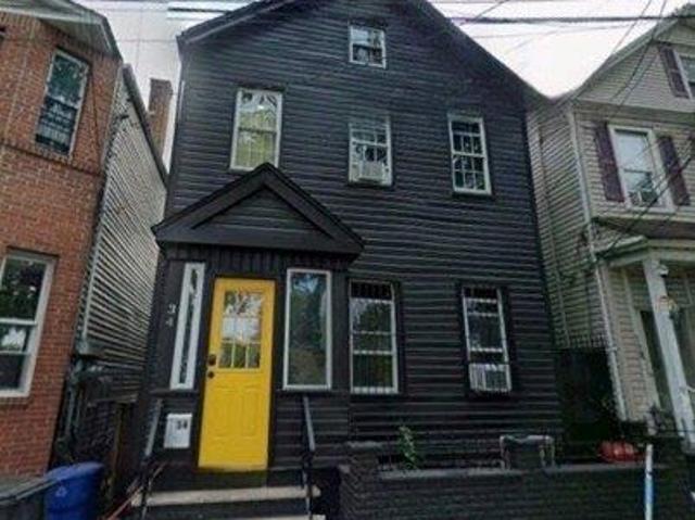 4 bedroom, Newark NJ 07103 105159257