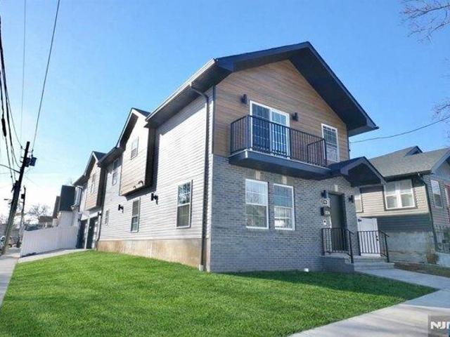 4 bedroom, Newark NJ 07112 102258118