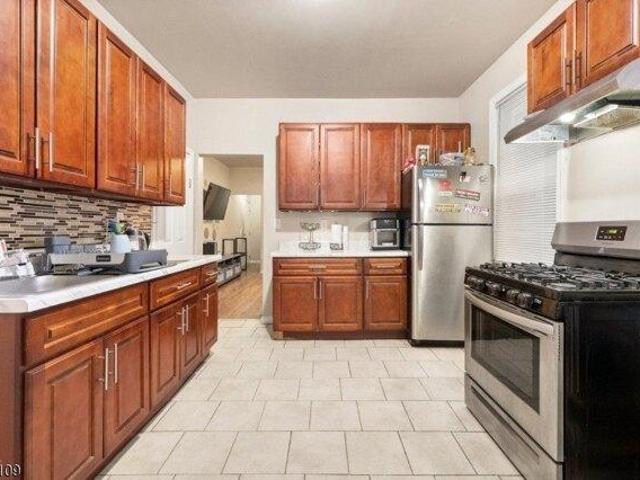 4 bedroom, Newark NJ 07112 103188205