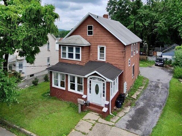 4 bedroom, Newburgh NY 12550 103604083