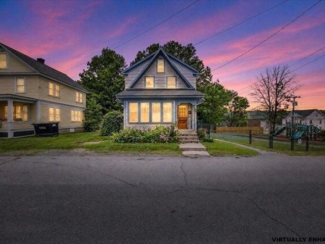 4 bedroom, Newport NH 03773 104869791