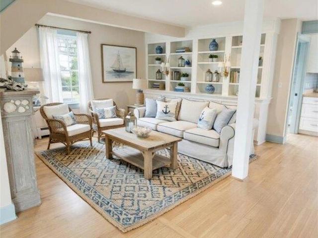 4 bedroom, Newport RI 02840 101899022
