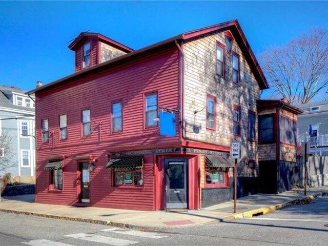 4 bedroom, Newport RI 02840 102121026