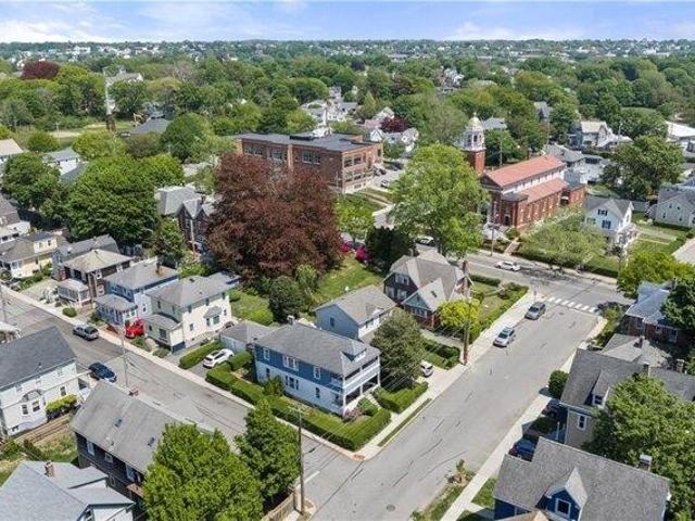 4 bedroom, Newport RI 02840 103070399