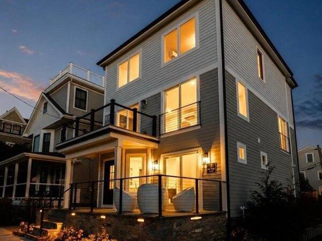 4 bedroom, Newport RI 02840 104540454