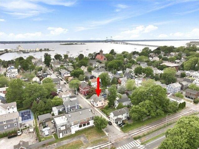 4 bedroom, Newport RI 02840 104351836