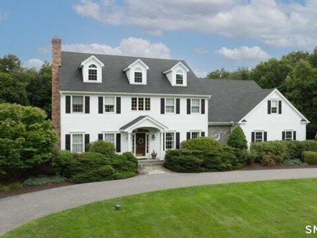 4 bedroom, Newtown CT 06470 104757730
