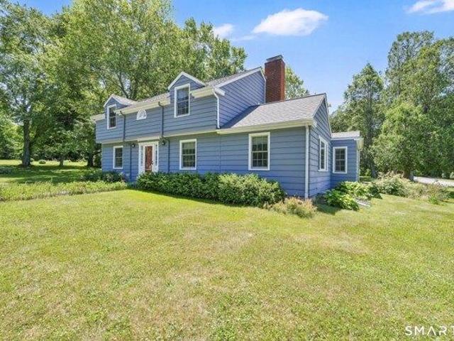 4 bedroom, Newtown CT 06470 104236075