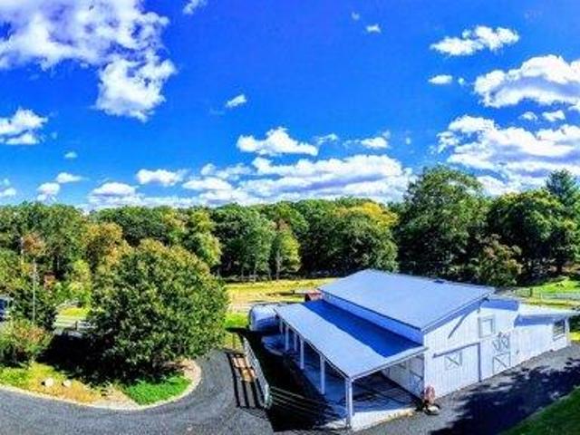 4 bedroom, Newtown CT 06470 LS102824306