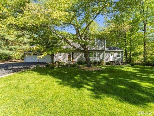 4 bedroom, Newtown CT 06470 LS102827382