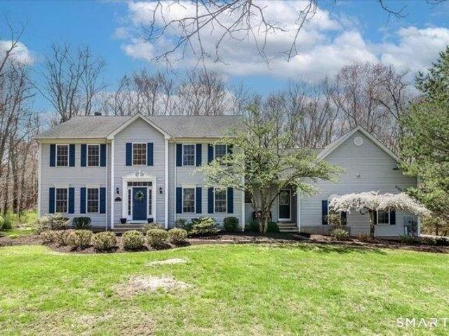 4 bedroom, Newtown CT 06482 104834439