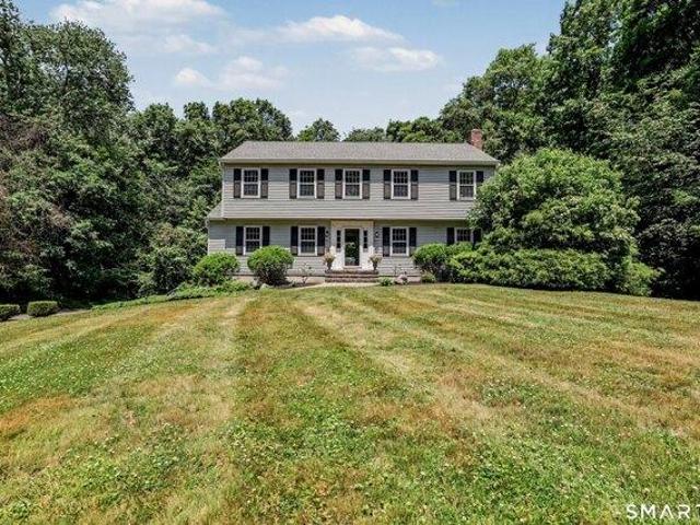 4 bedroom, Newtown CT 06482 104298487
