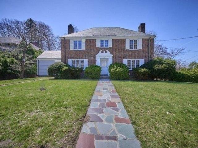 4 bedroom, Newton MA 02458 102563471