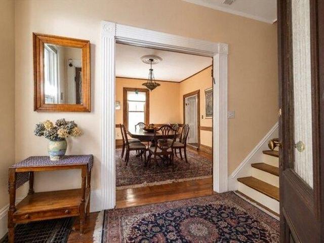 4 bedroom, Newton MA 02458 105107309