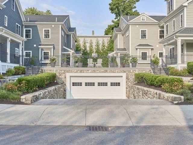 4 bedroom, Newton MA 02458 105113925
