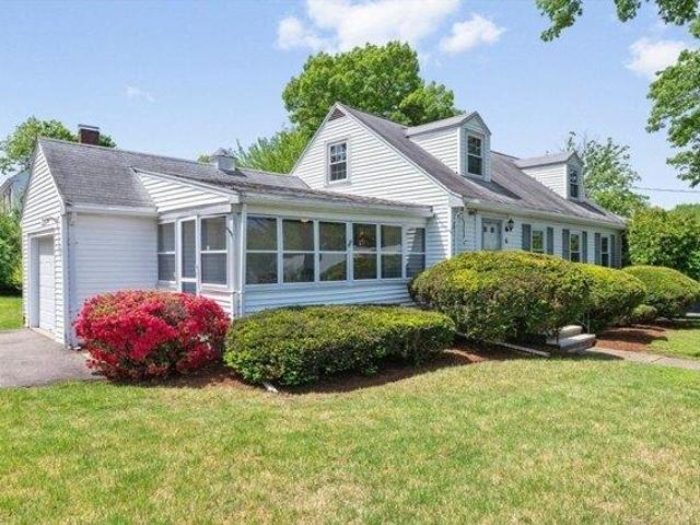 4 bedroom, Newton MA 02459 LS103020214