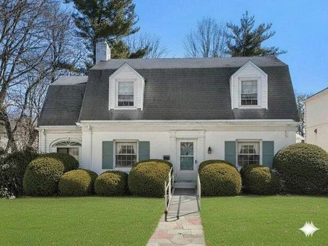 4 bedroom, Newton MA 02459 102776390
