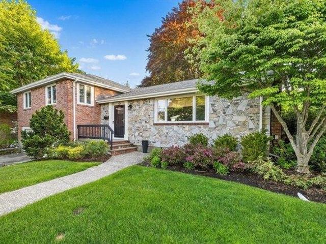 4 bedroom, Newton MA 02459 103431795