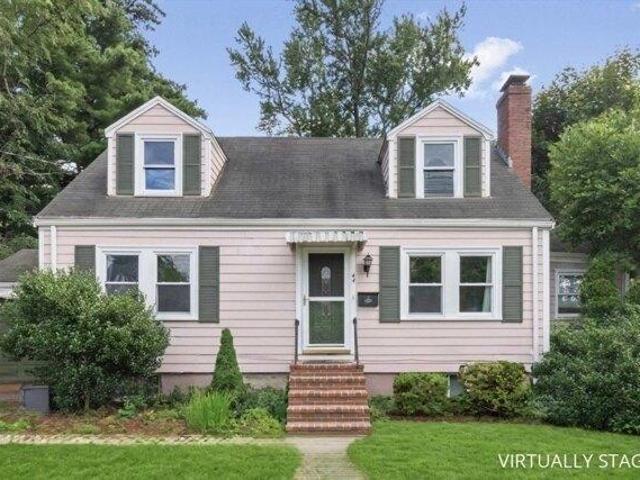4 bedroom, Newton MA 02465 104853450