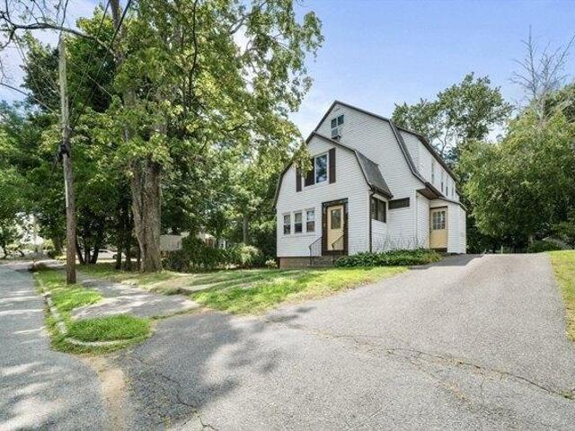 4 bedroom, Newton MA 02465 105157266