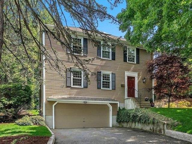 4 bedroom, Newton MA 02466 104042505